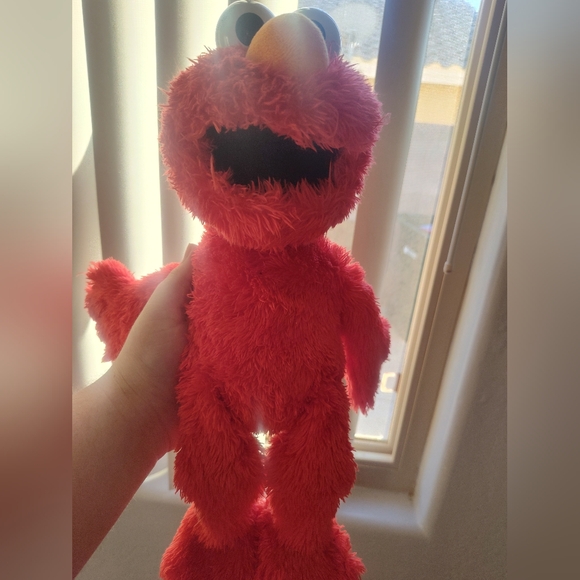 Sesame Street | Toys | Sesame Street Talking Elmo | Poshmark